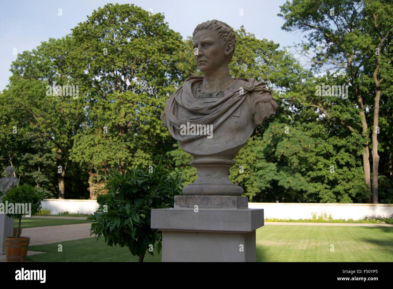 Lazienki park Warsaw statue sculpture monument Stock Photo - Alamy