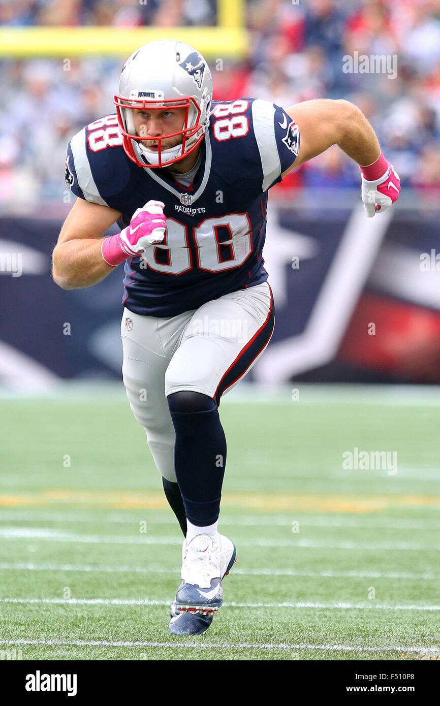 Scott chandler hi-res stock photography and images - Alamy