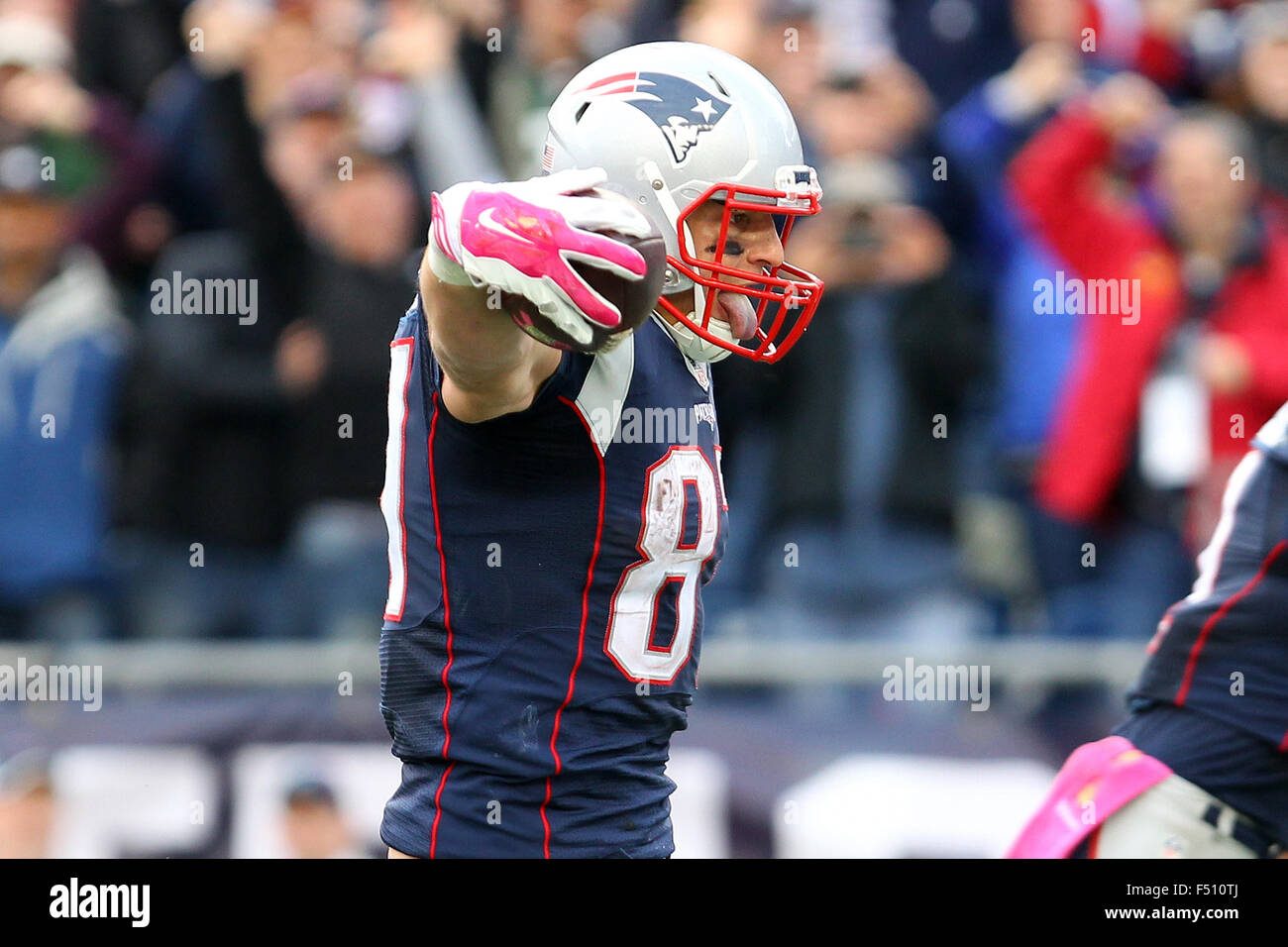 Gillette Stadium. 25th Oct, 2015. MA, USA; New England Patriots tight ...