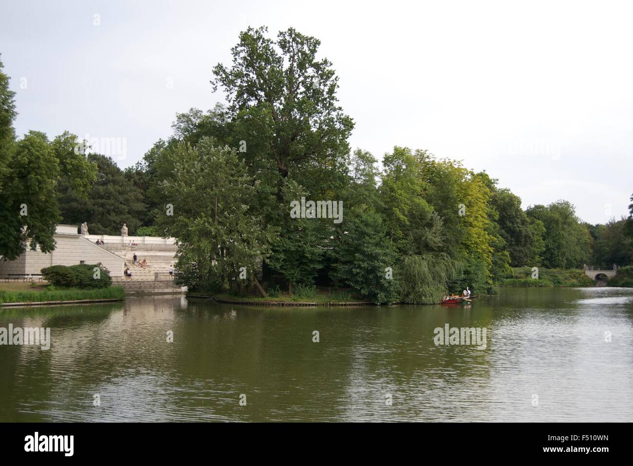 Lazienki park Warsaw lake Stock Photo - Alamy