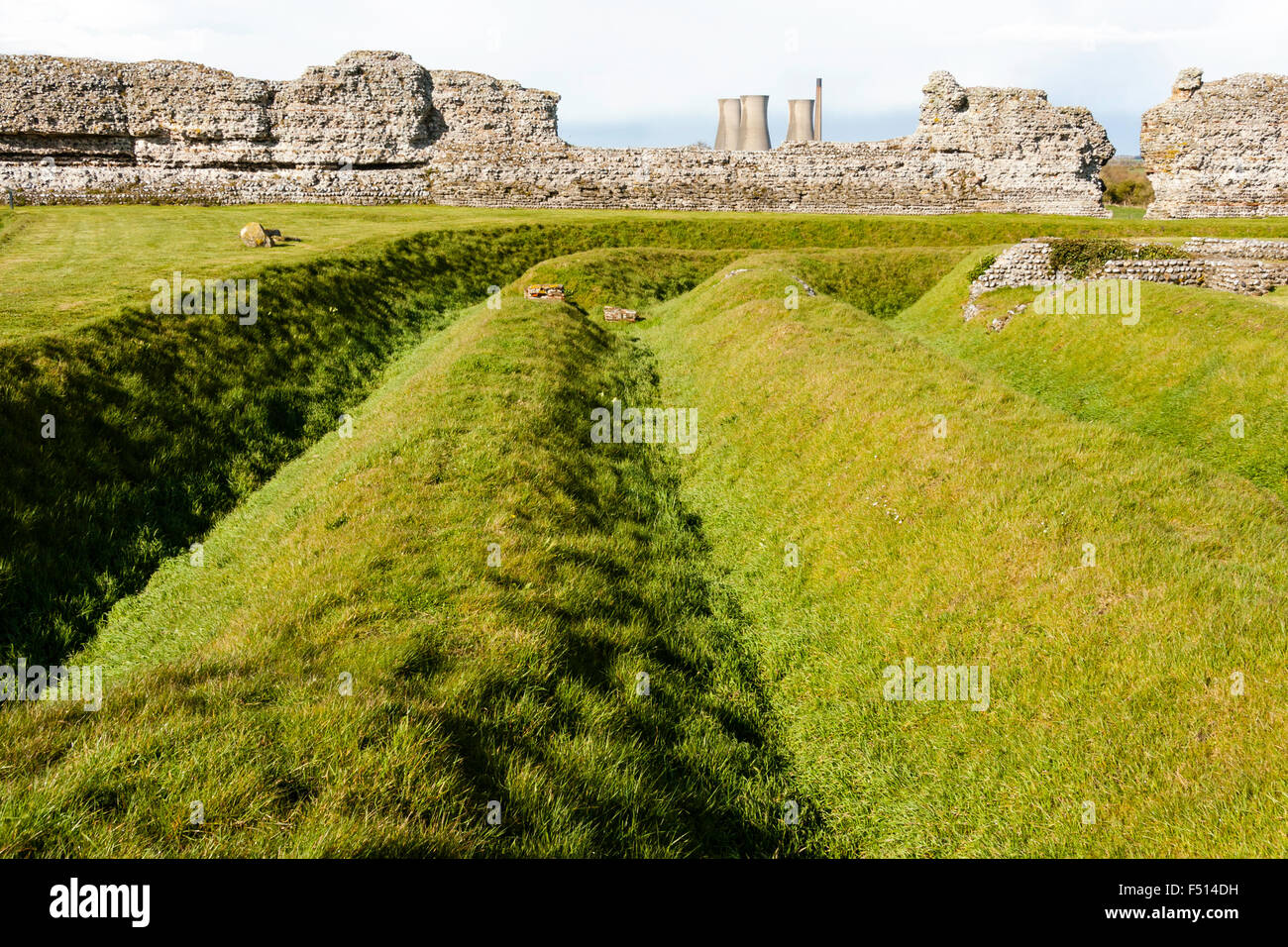 England, Kent, Richborough Roman castle. Early 1st century defensive ...
