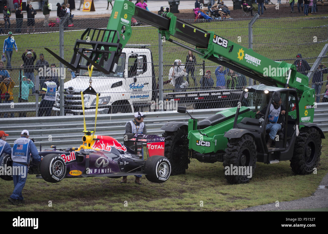 F1 pit wall hi-res stock photography and images - Alamy