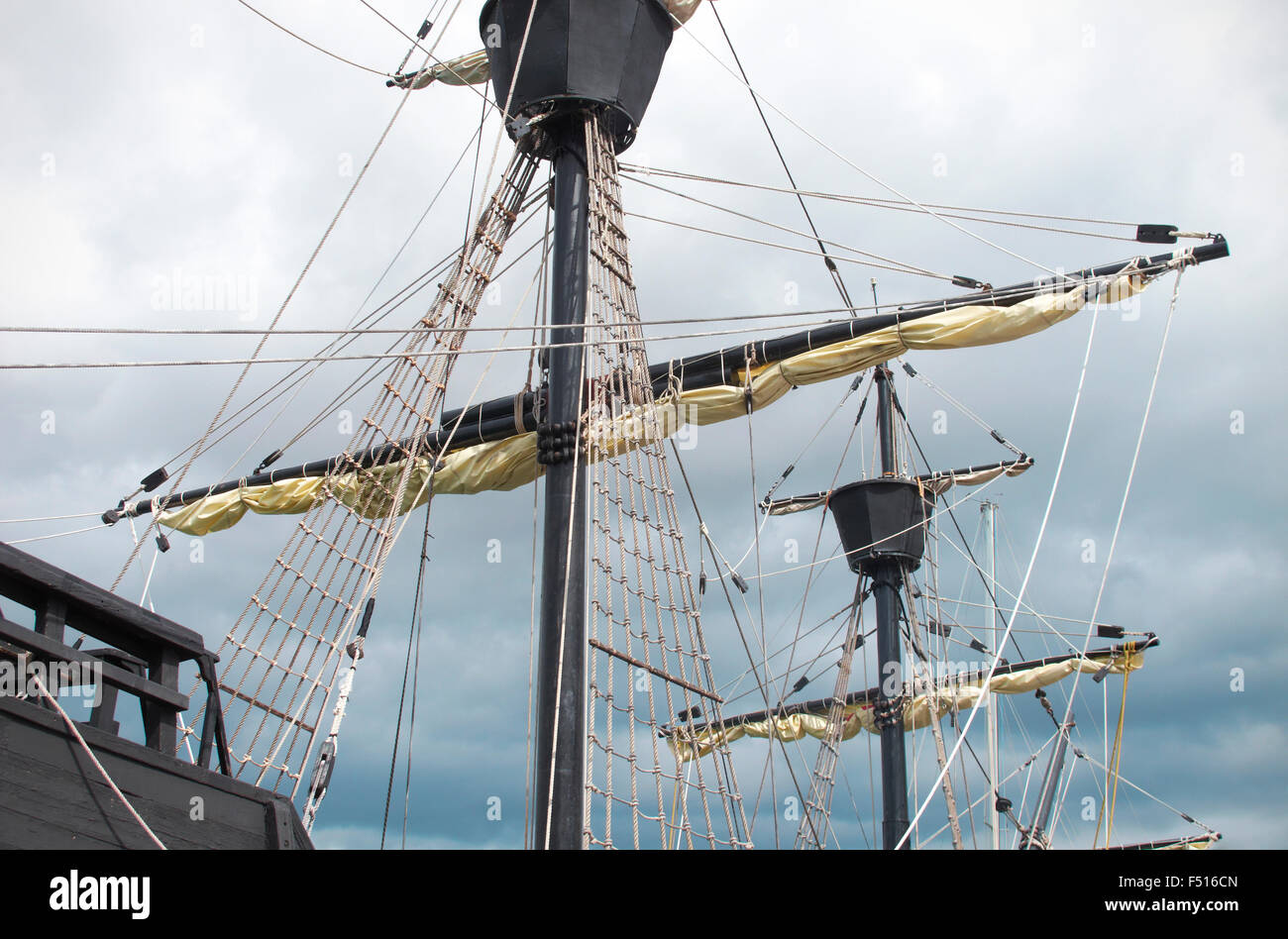 Old style sails on a classic tall ship Stock Photo - Alamy