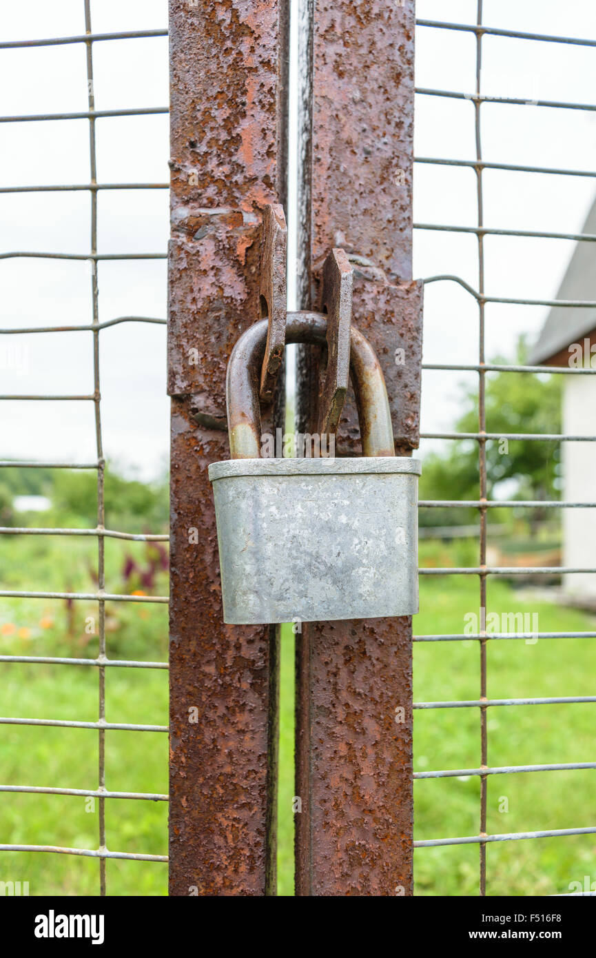 Hanging lock hi-res stock photography and images - Alamy