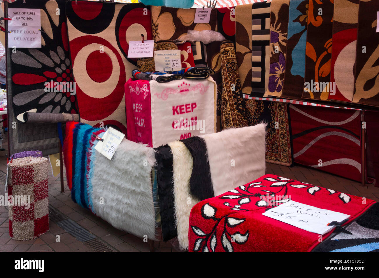 Rugs on display hi-res stock photography and images - Alamy