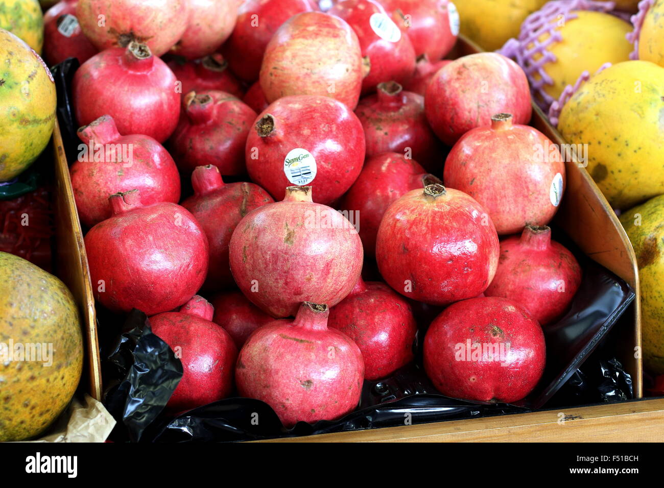 Australian pomegranate hi-res stock photography and images - Alamy
