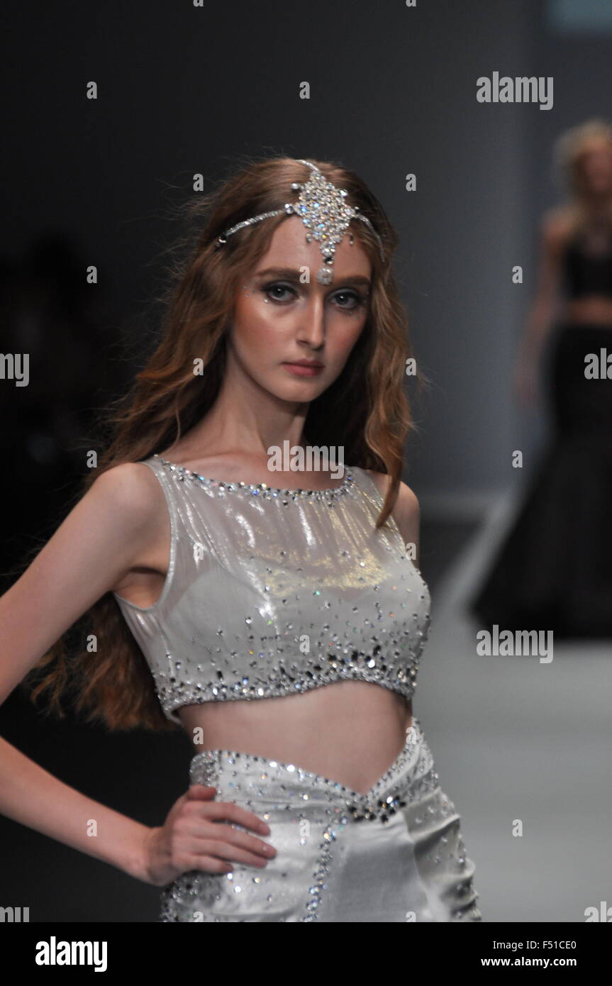 Jakarta, Indonesia. 25th Oct, 2015. A model wears design of Canissa ...