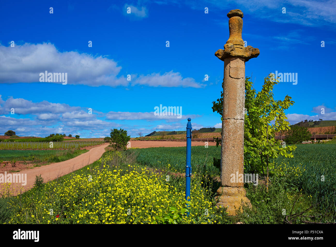 Cross column hi-res stock photography and images - Alamy
