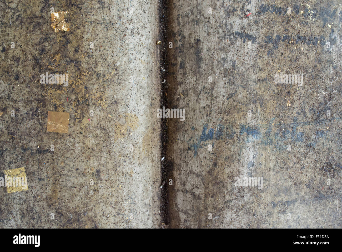 Close up old open book hi-res stock photography and images - Alamy