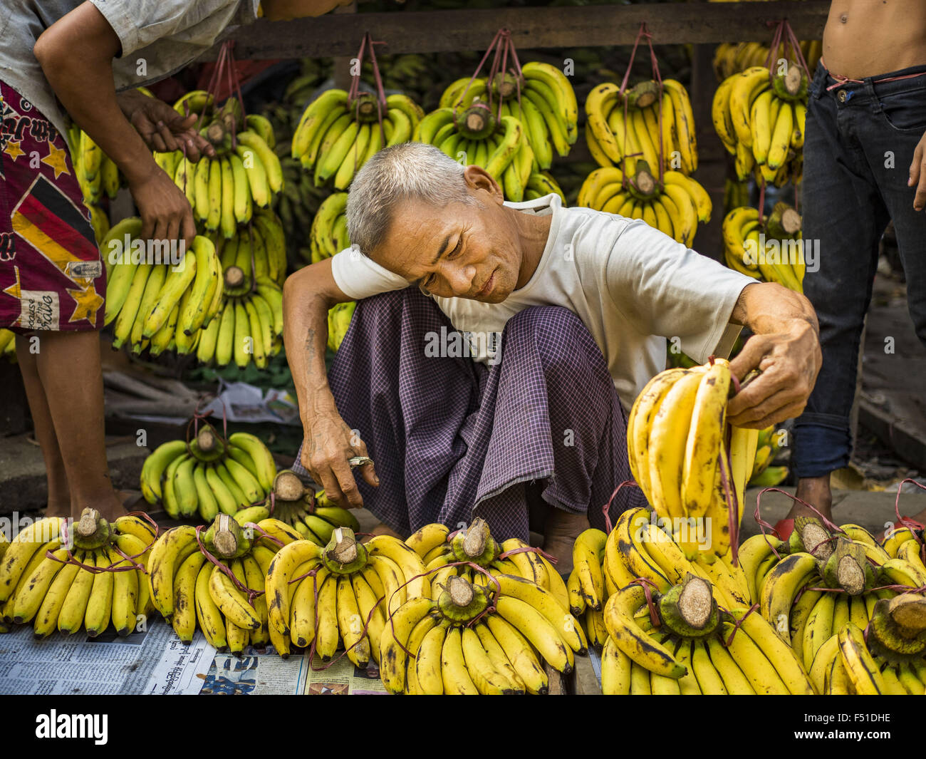 Insein market hi-res stock photography and images - Alamy