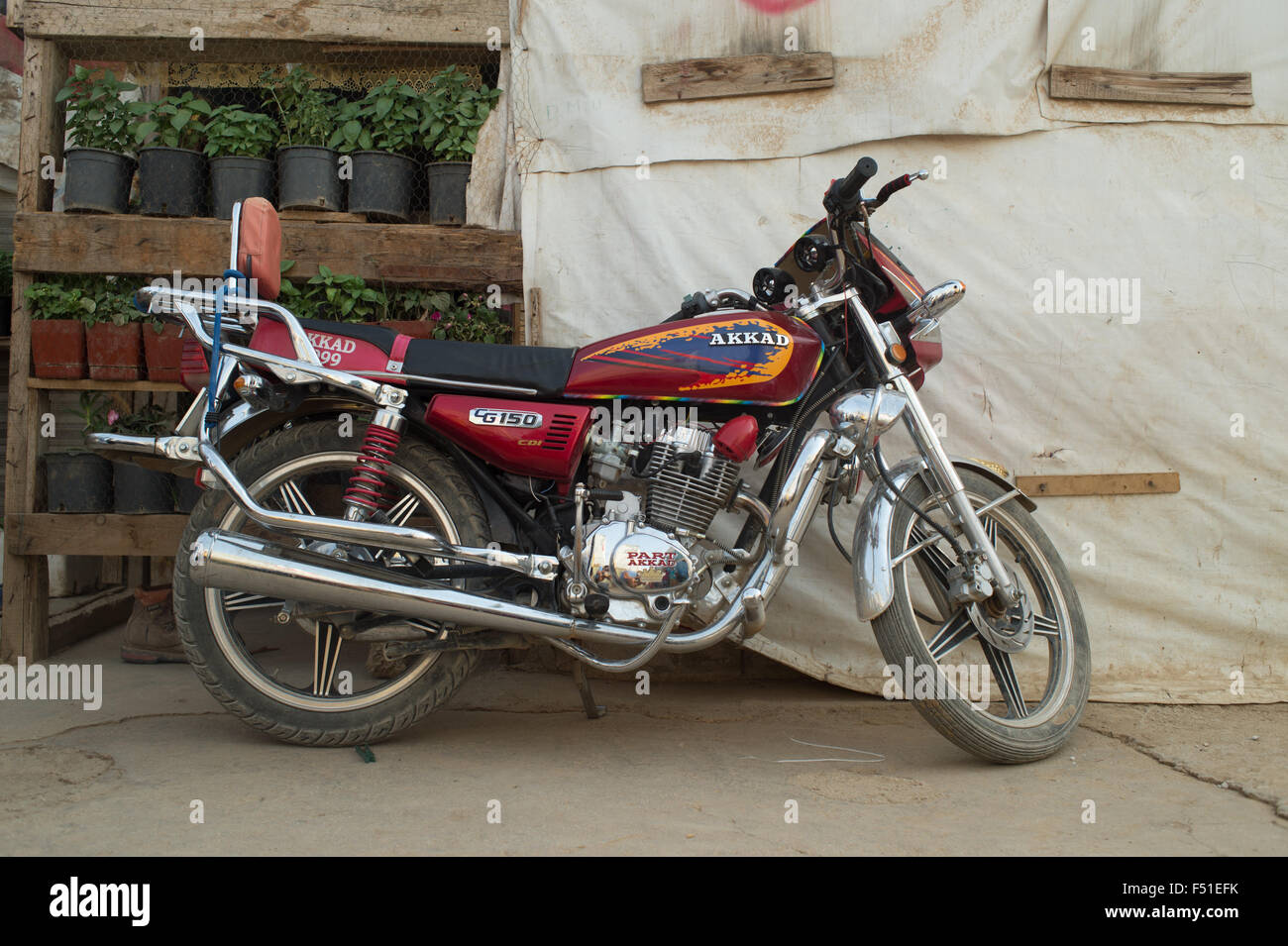 Motobike used by syrian refugee to go in the city to work near Zahlei ...
