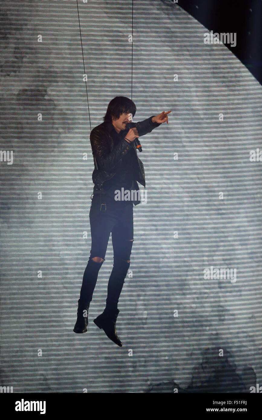 Singer Eric Nally performs at the 2015 MTV Europe Music Awards, EMAs ...