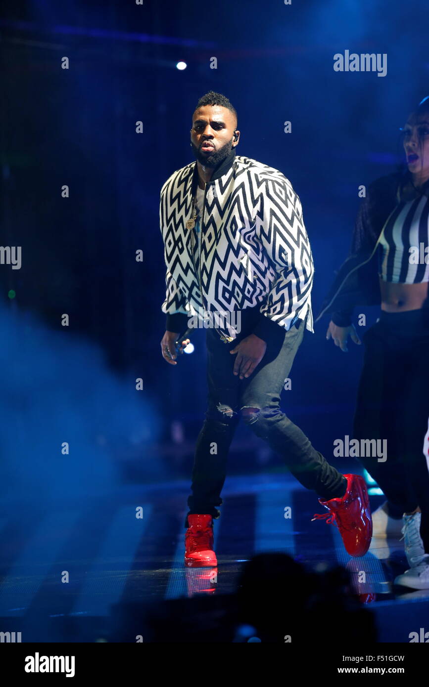 Singer Jason Derulo performs at the 2015 MTV Europe Music Awards, EMAs ...