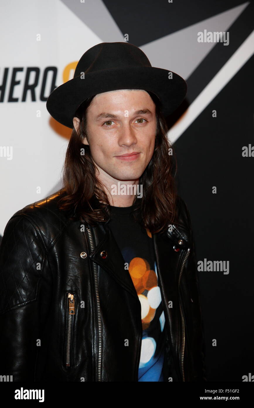 James bay milan hi-res stock photography and images - Alamy