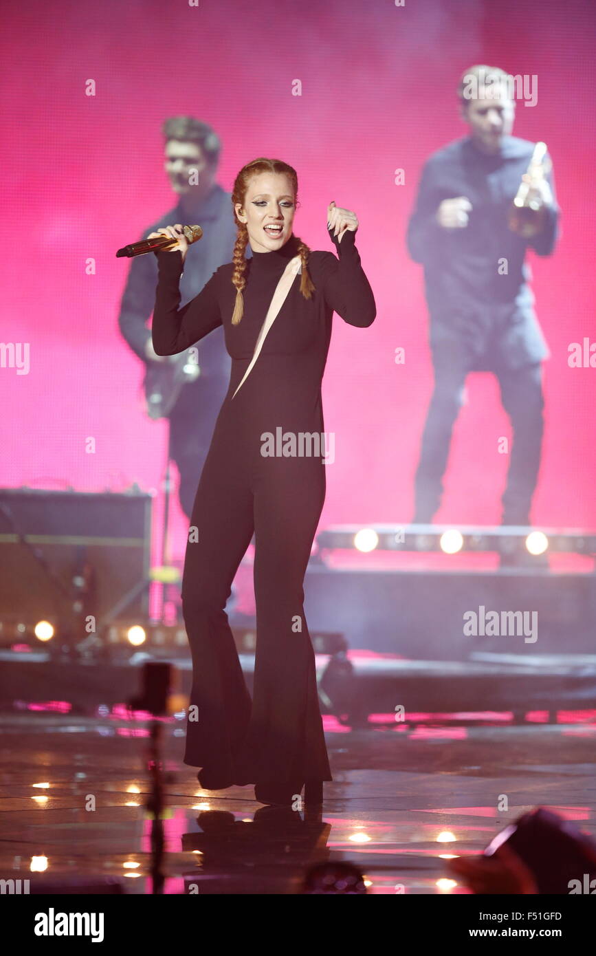 Singer Jess Glynne performs at the 2015 MTV Europe Music Awards, EMAs ...