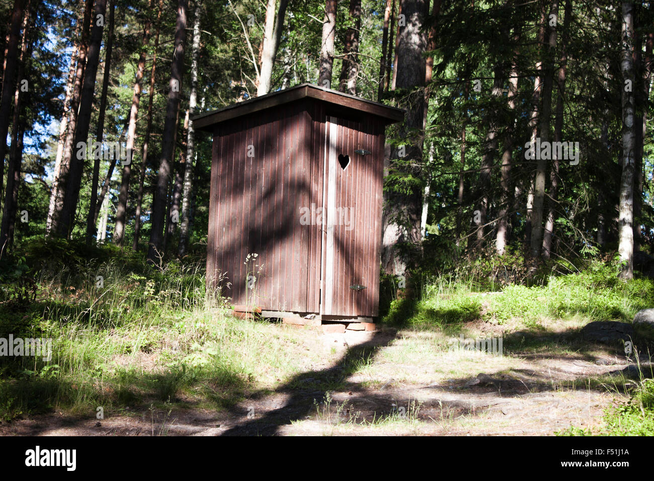Rural outhouse outdoor toilet hi-res stock photography and images - Alamy