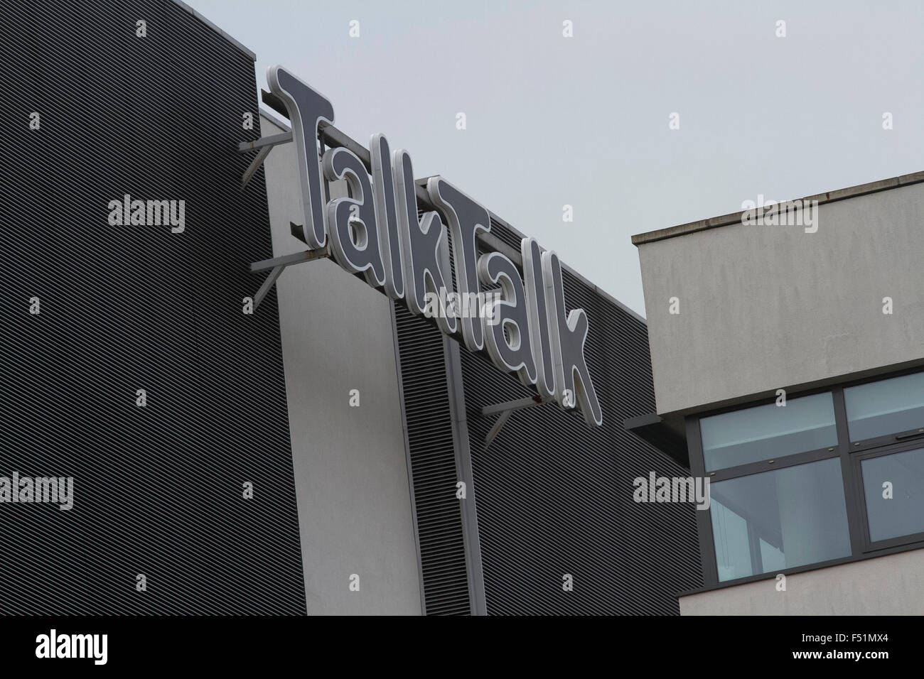 London, UK. 26th Oct, 2015. PICTURED: Talk Talk London offices.Shares ...