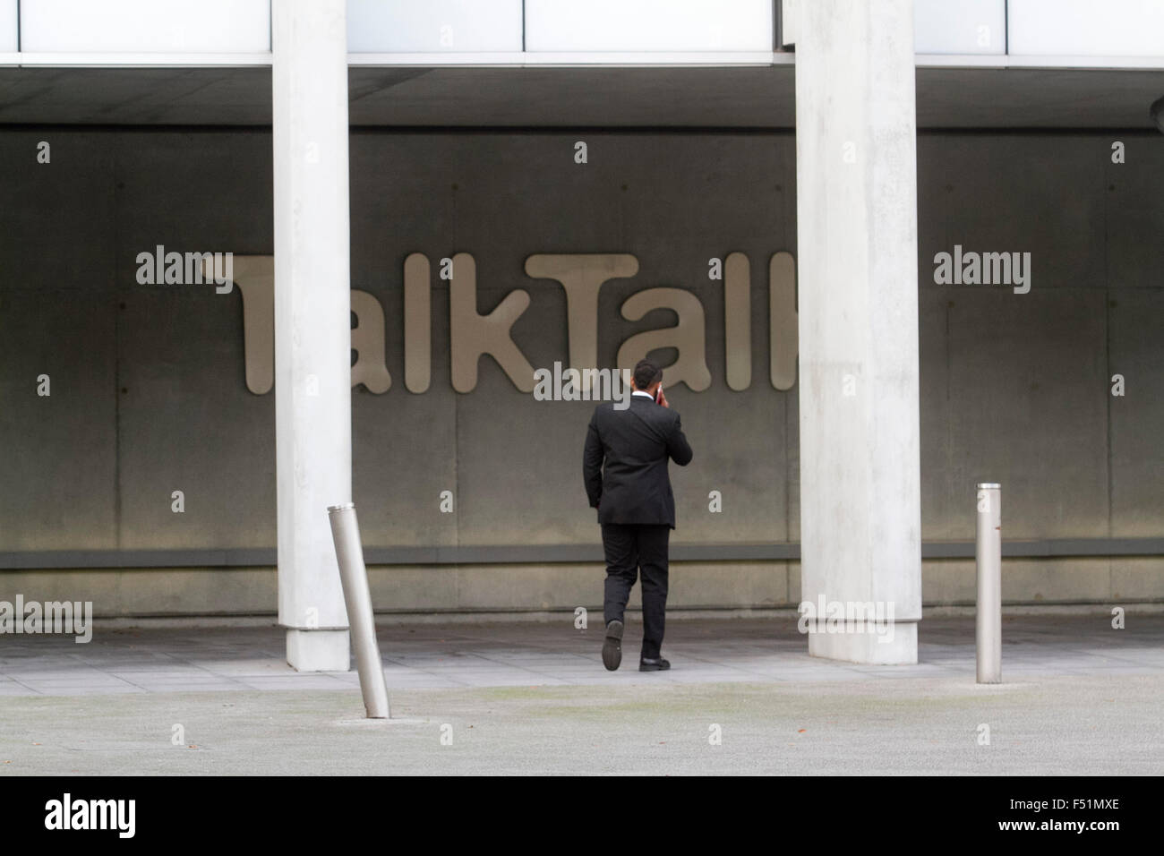 London, UK. 26th Oct, 2015. PICTURED: Talk Talk London offices.Shares ...