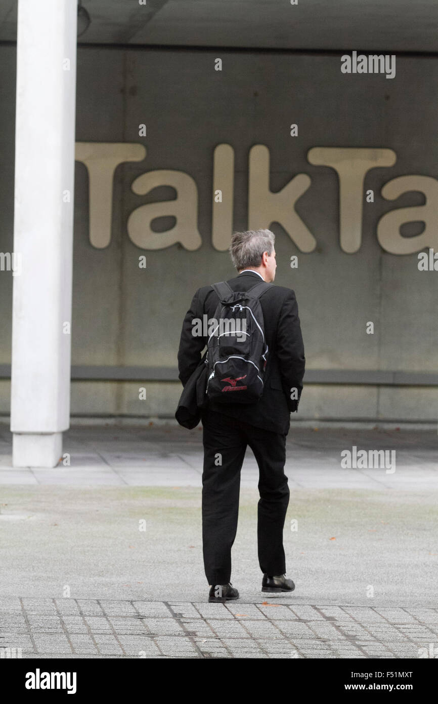 London, UK. 26th Oct, 2015. PICTURED: Talk Talk London offices.Shares ...