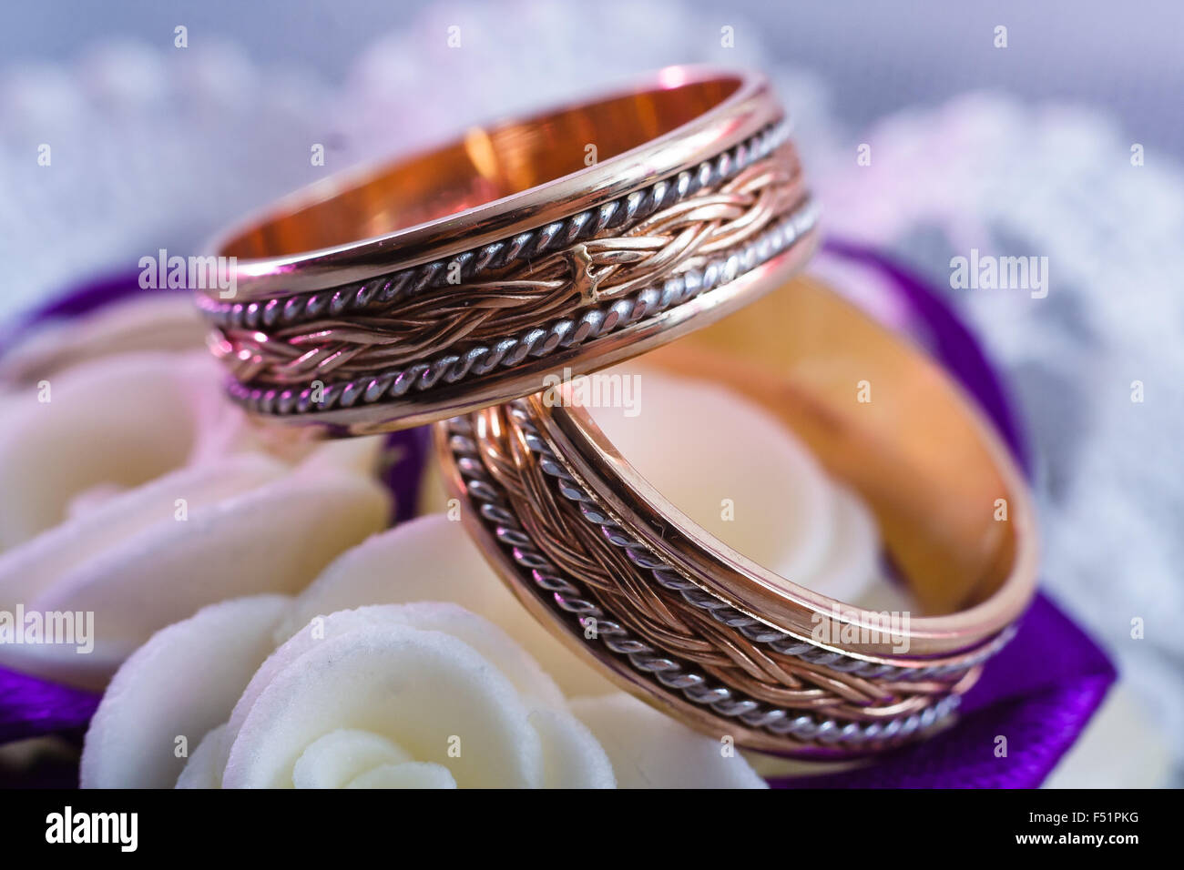 Beautiful wedding rings Stock Photo - Alamy