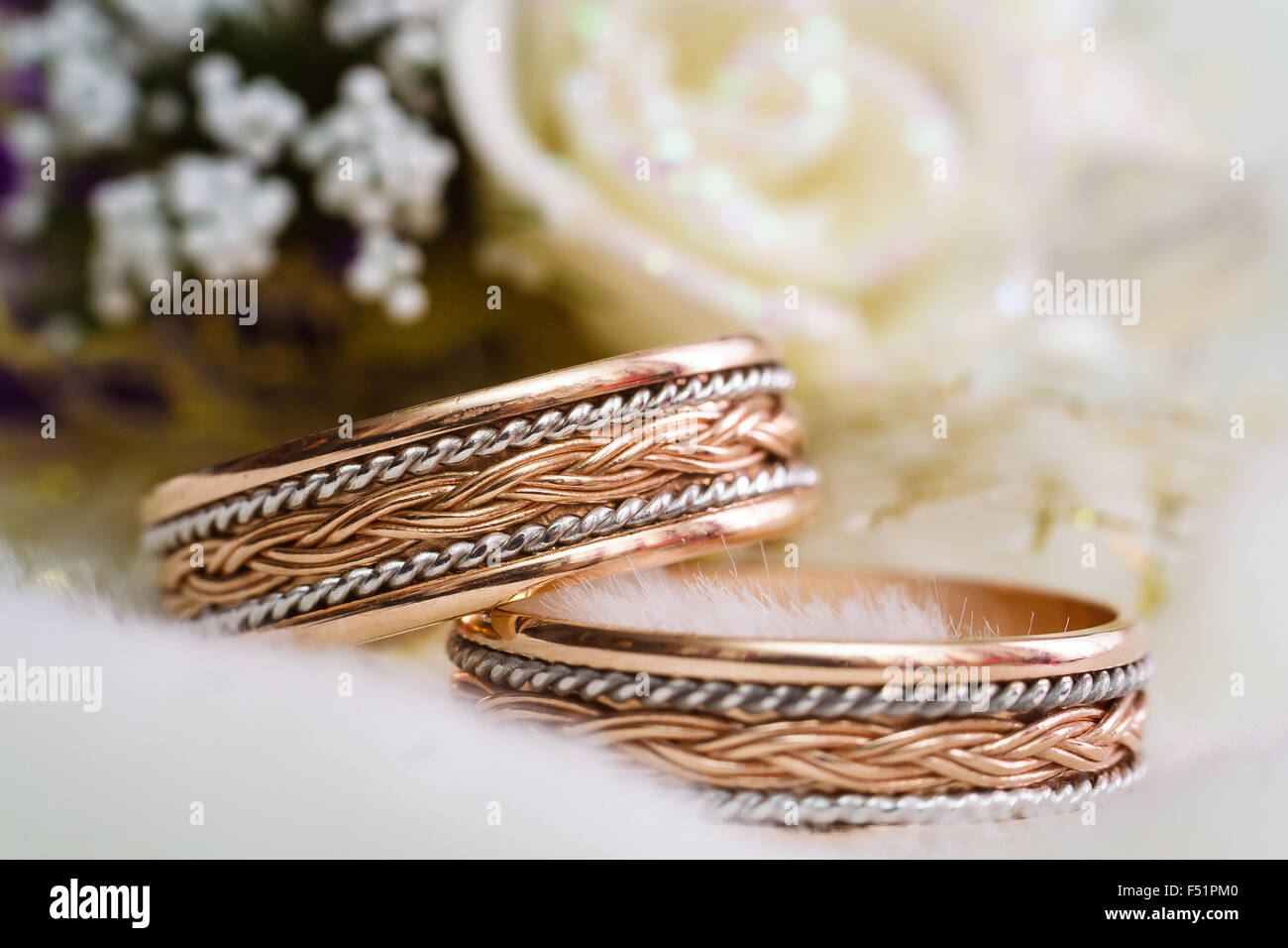 Beautiful wedding rings Stock Photo - Alamy