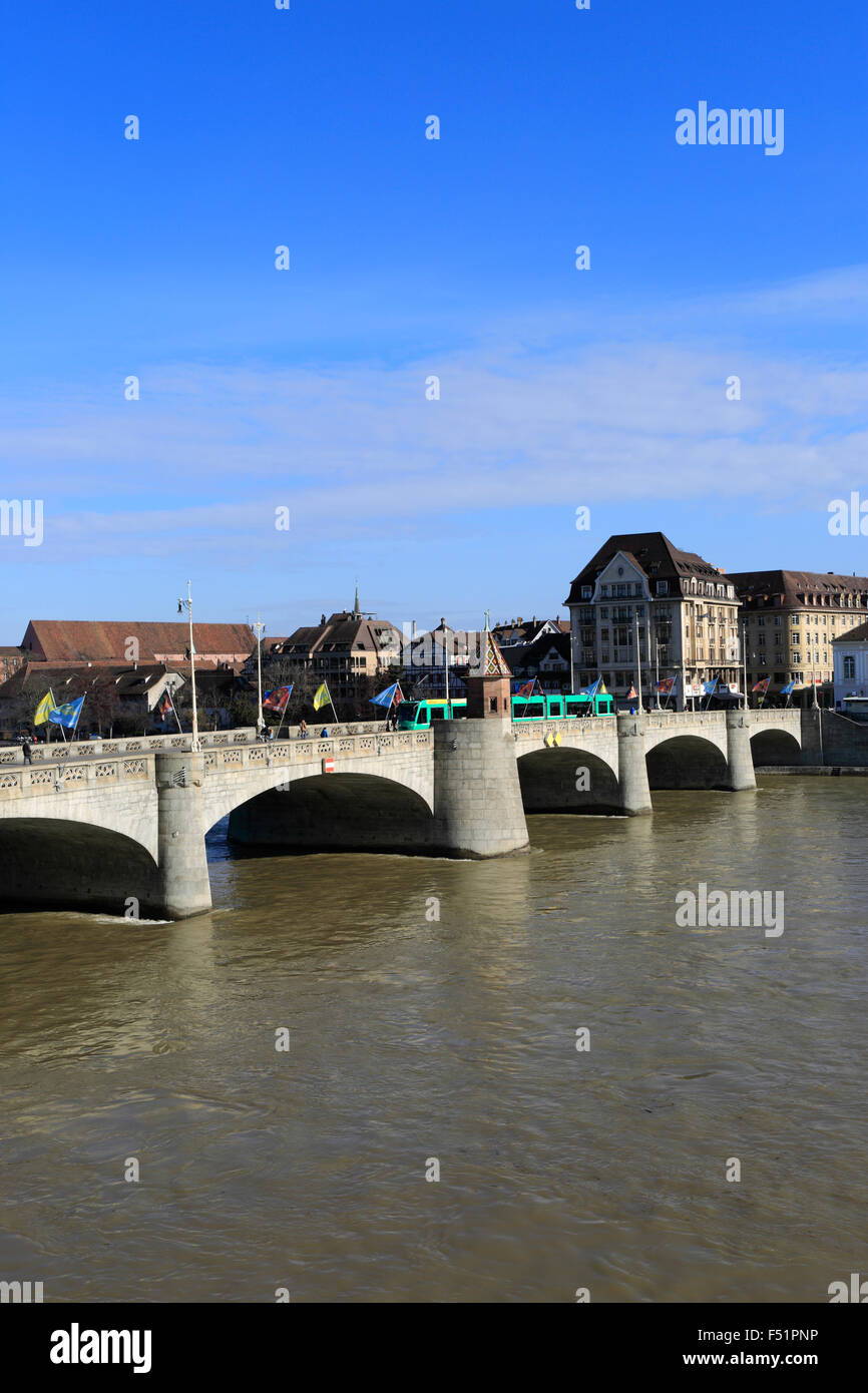 The medieval Mittlere Brücke stone bridge over the river Rhine, city of ...