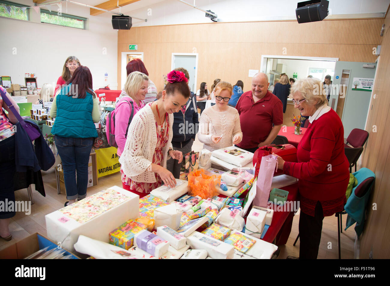 Raffle draw box hi-res stock photography and images - Alamy