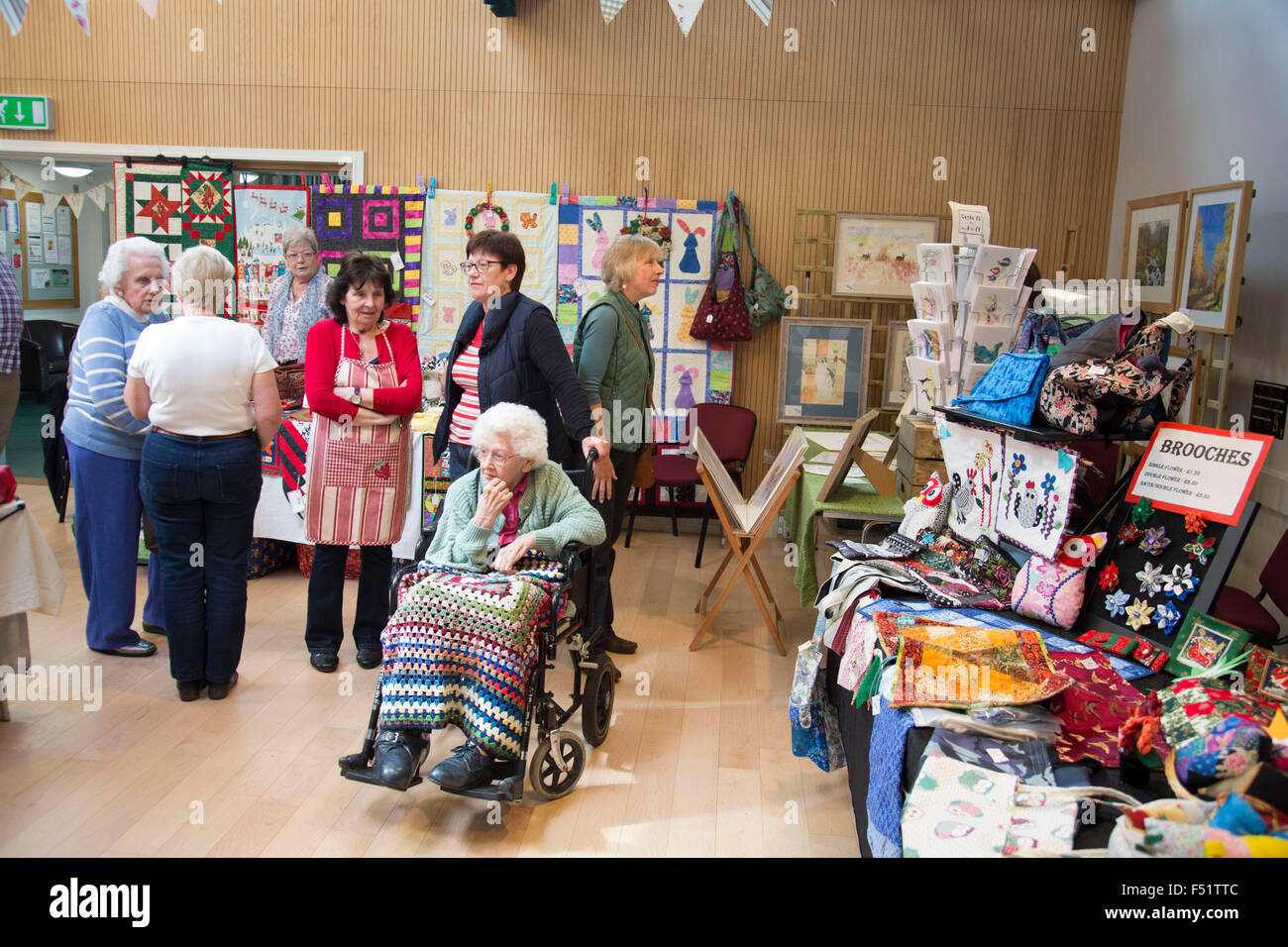 English village community hall hi-res stock photography and images - Alamy