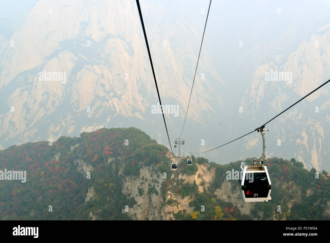 Cableway hi-res stock photography and images - Alamy