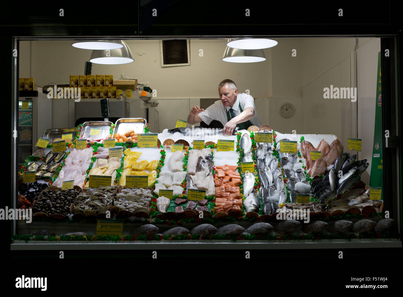 Leeds fish market hi-res stock photography and images - Alamy