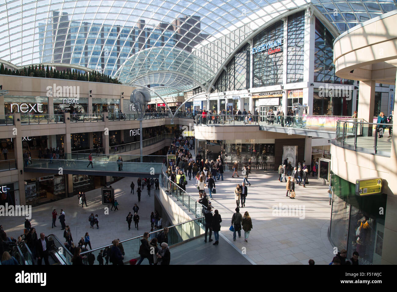 Architecture modern trinity leeds shopping centre mall indoor re hi-res ...