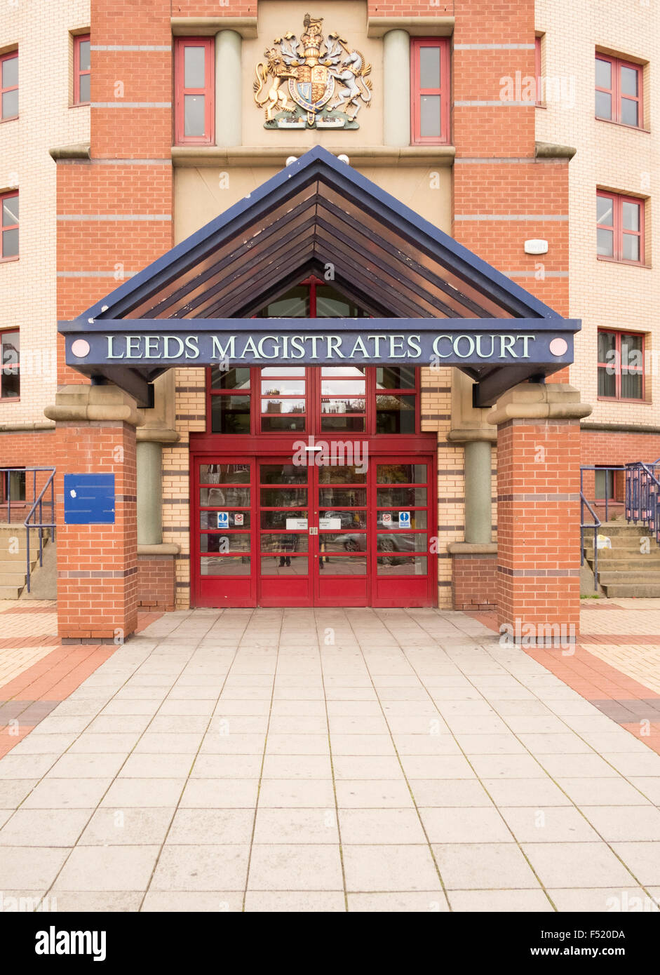 Court room uk magistrate hi-res stock photography and images - Alamy
