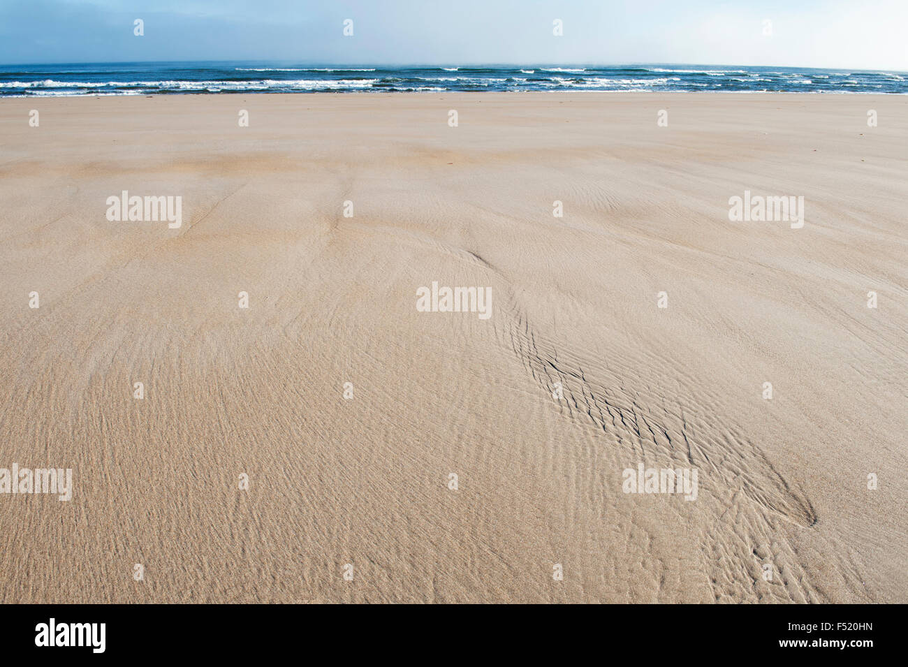 Tide lines on sandy beach hi-res stock photography and images - Alamy