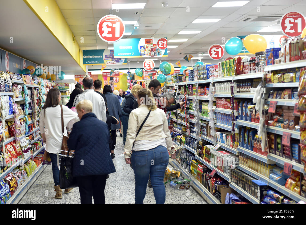 Poundland hi-res stock photography and images - Alamy
