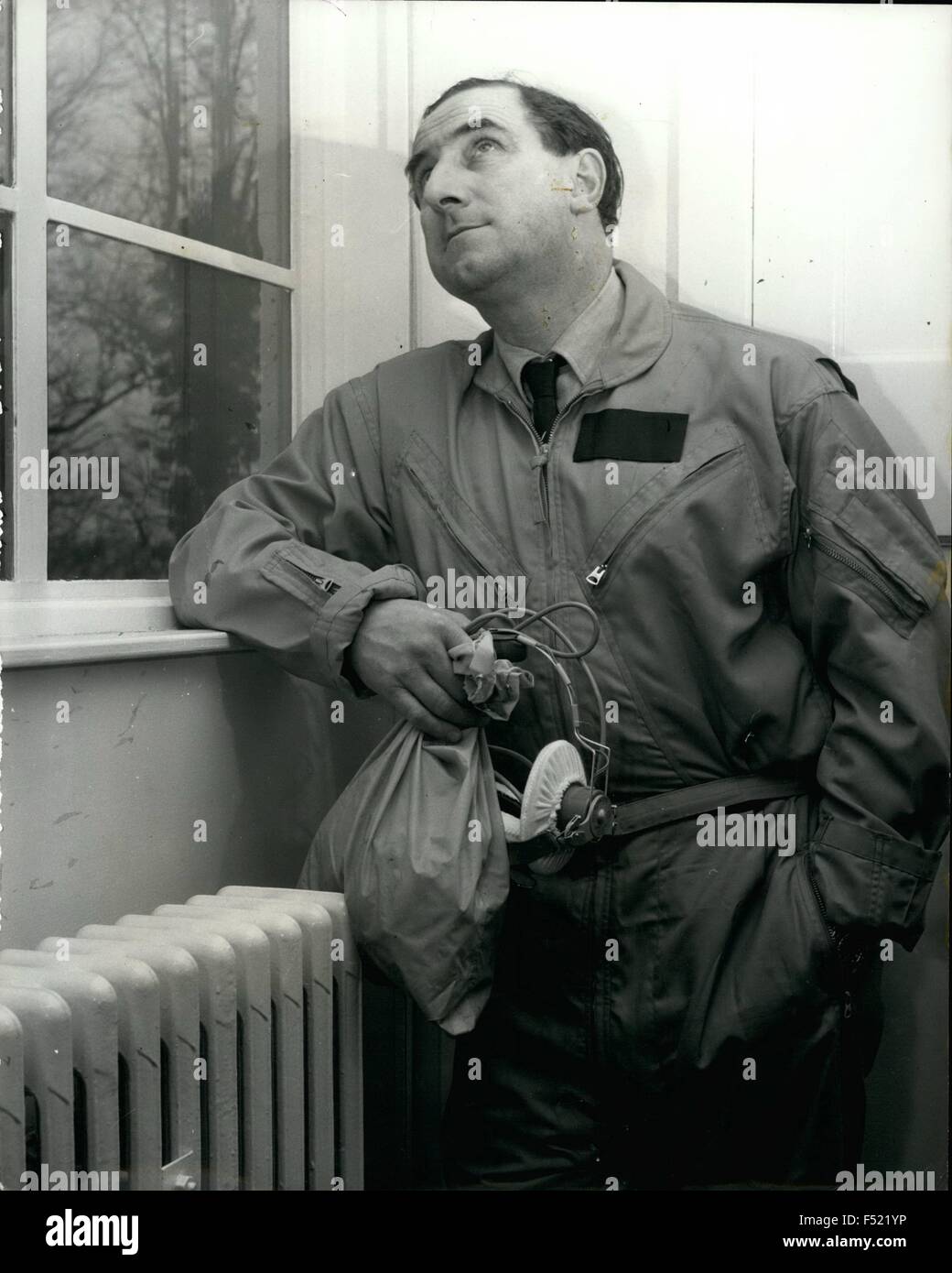 1962 - Britain's Supersonic Airliner Pilot: Trubshaw At Work And Play ...