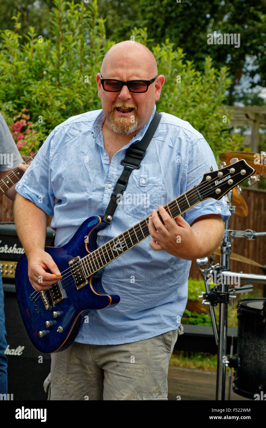 'The Darker My Horizon' Rock Band - Paul Stead - lead vocals/guitar ...