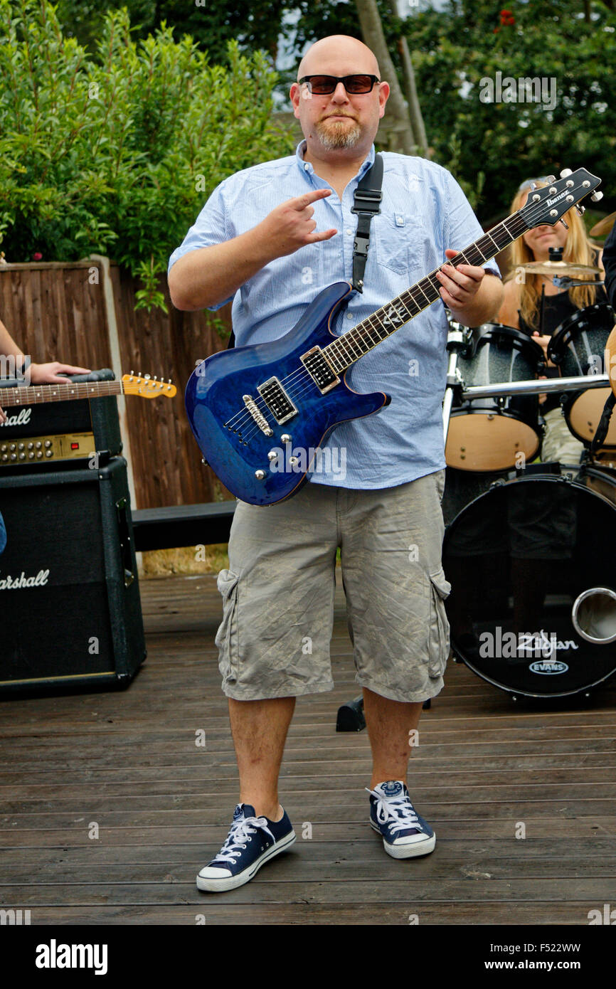 'The Darker My Horizon' Rock Band - Paul Stead - lead vocals/guitar ...