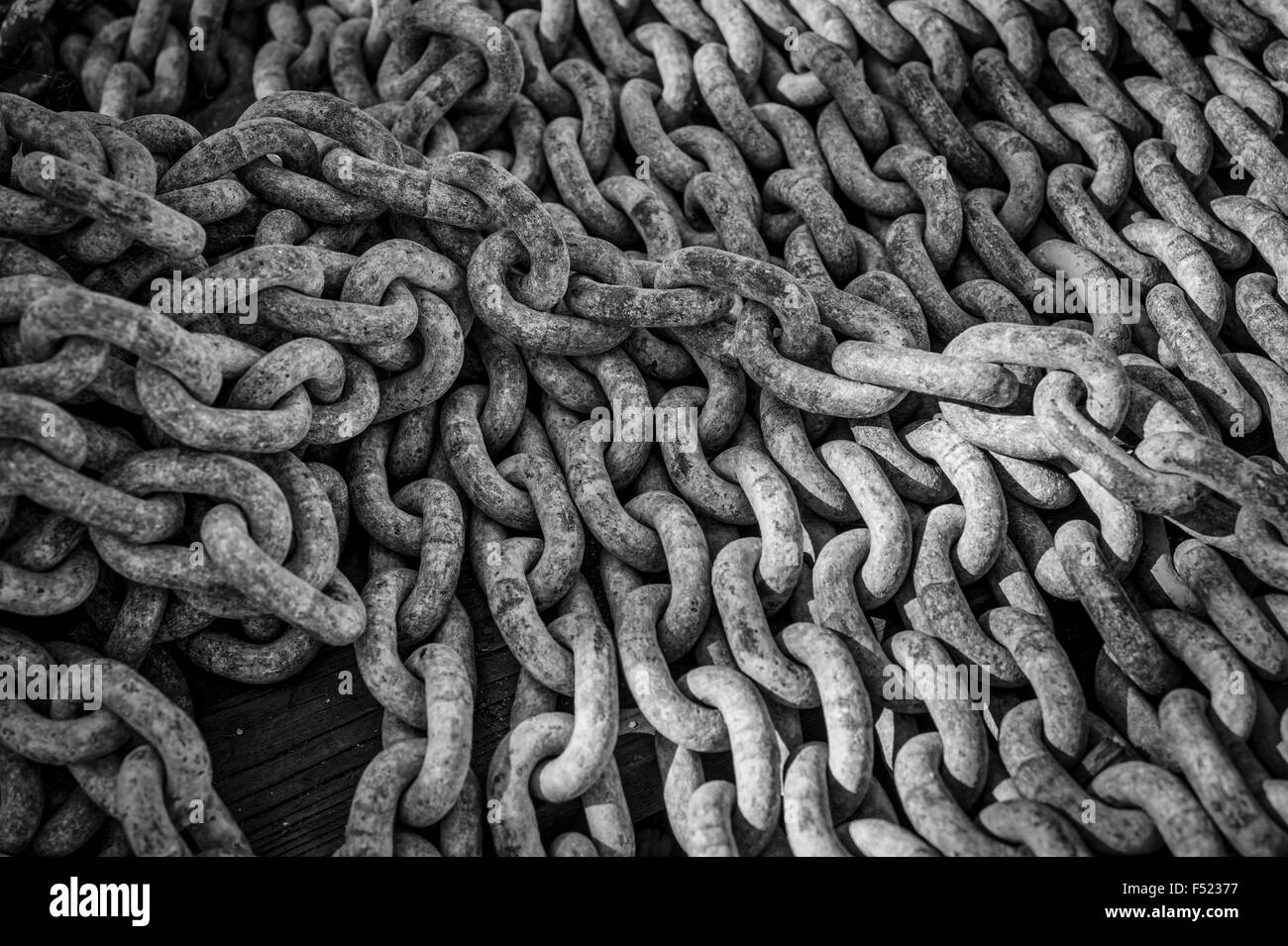Weakest link chain Black and White Stock Photos & Images - Alamy