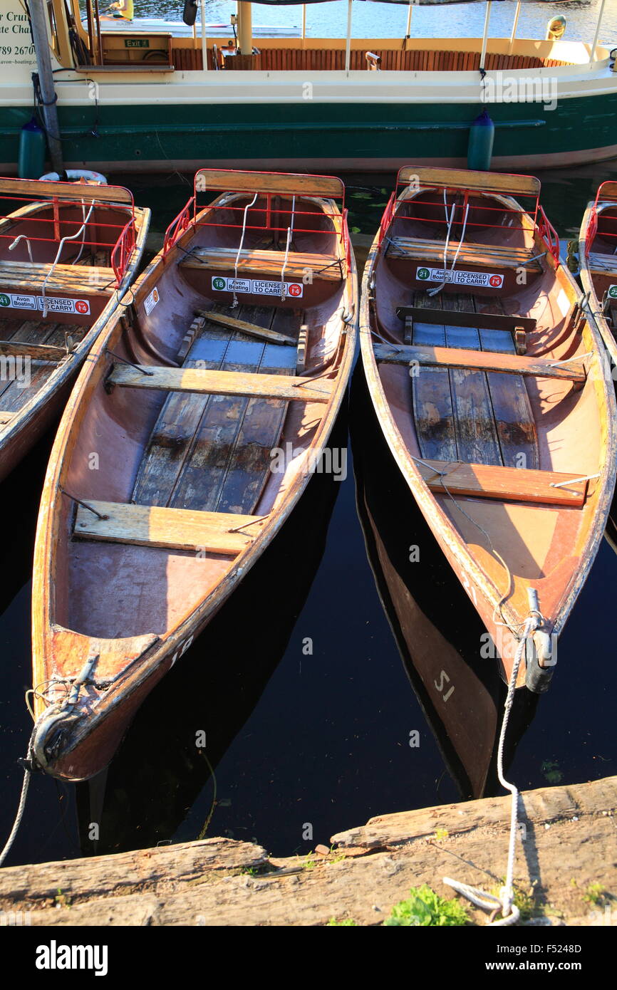 Rowing boats, Stratford upon Avon, Warwickshire, England, UK Stock ...