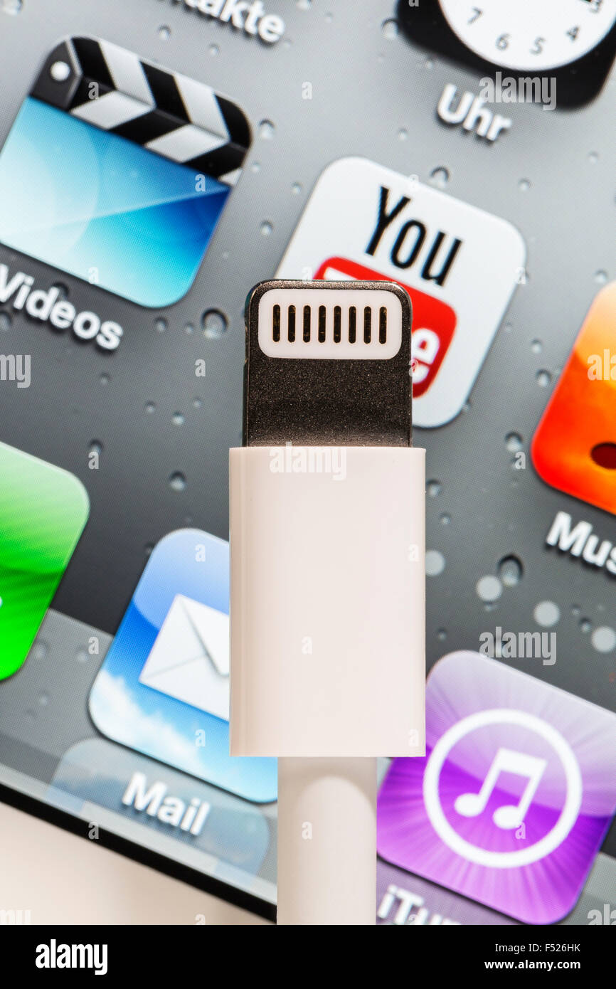 Lightning connector hi-res stock photography and images - Alamy