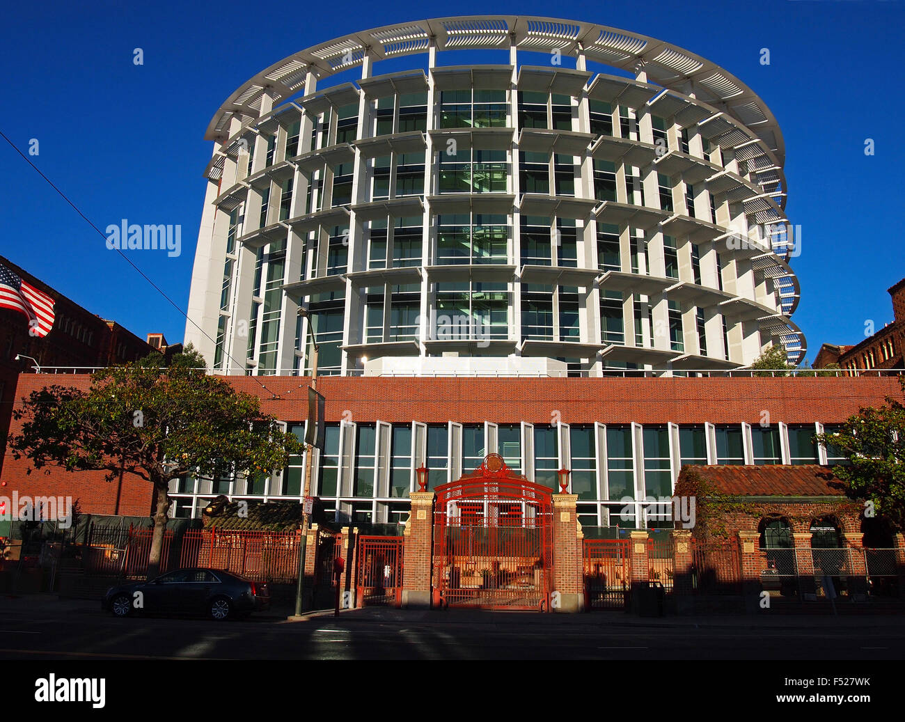 New San Francisco General Hospital building Stock Photo - Alamy