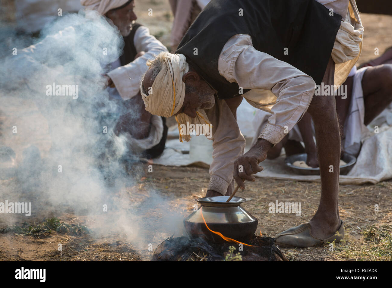Indian fire pit hi-res stock photography and images - Alamy