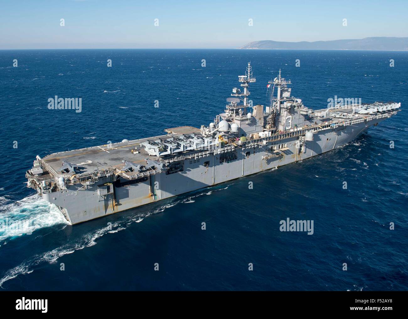 Amphibious exercise hi-res stock photography and images - Alamy