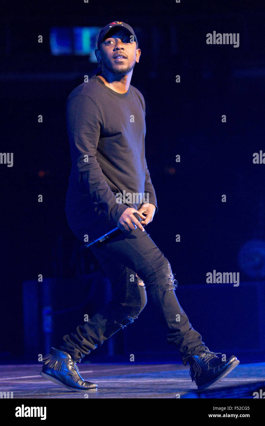 Chicago, Illinois, USA. 25th Oct, 2015. Rapper KENDRICK LAMAR performs ...