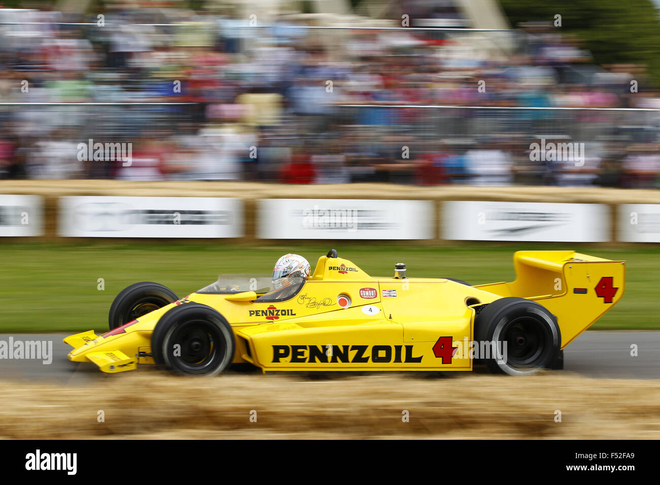 Racing car, Goodwood Festival of speed in 2011, formula racing cars ...