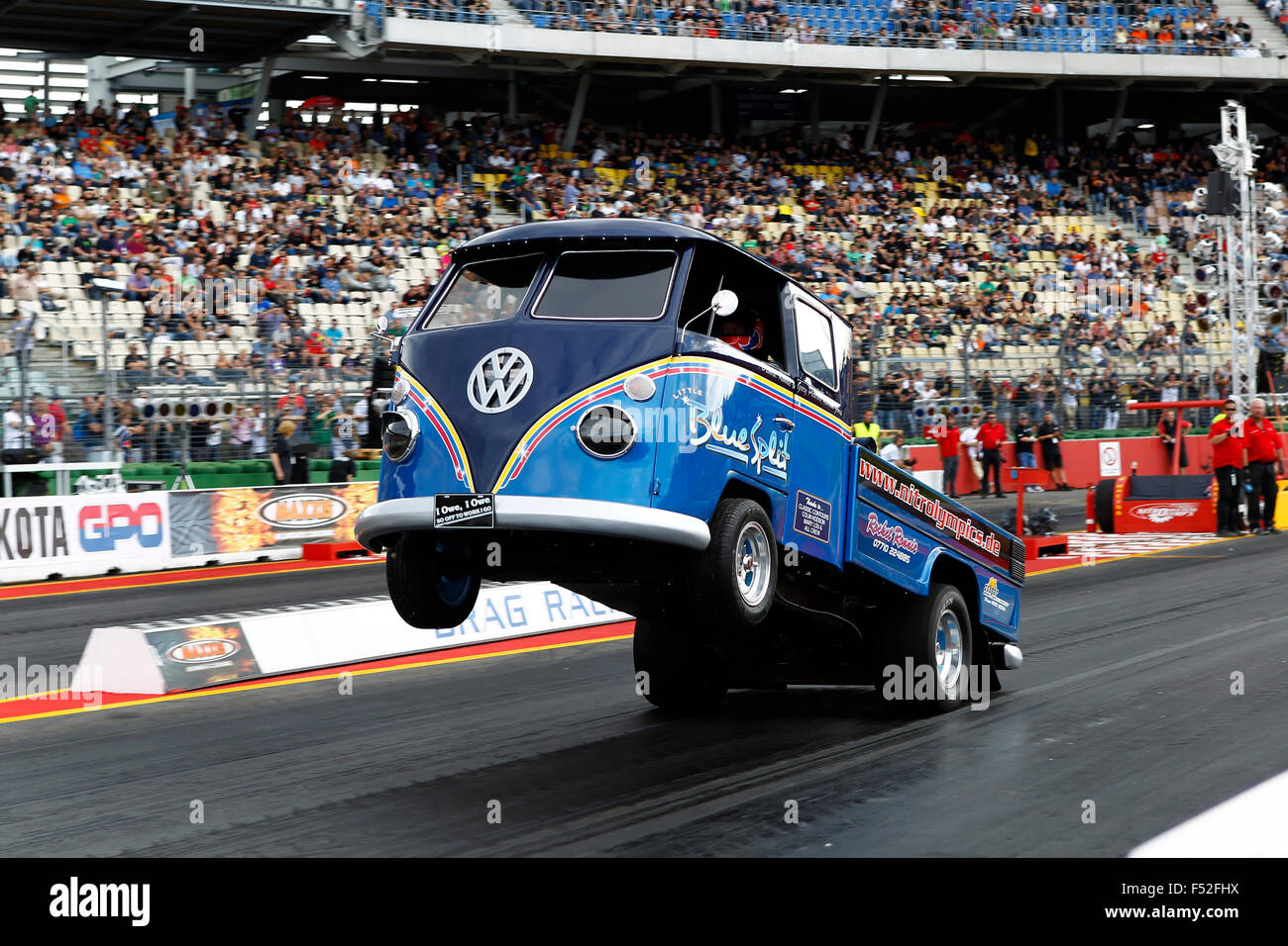 Bus filled High Resolution Stock Photography and Images - Alamy