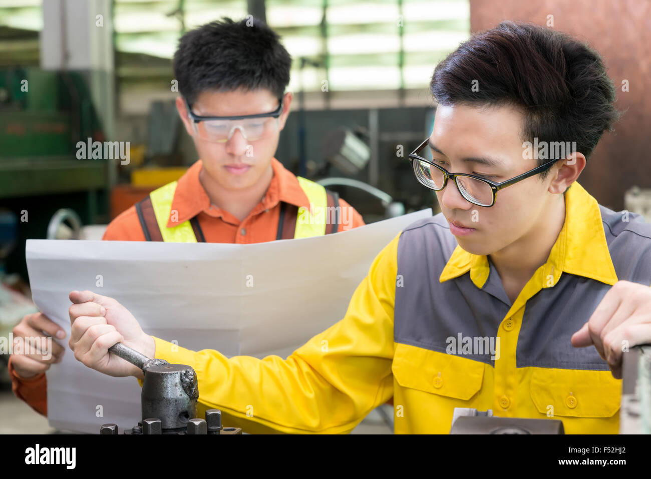 Mechanical engineer hi-res stock photography and images - Alamy