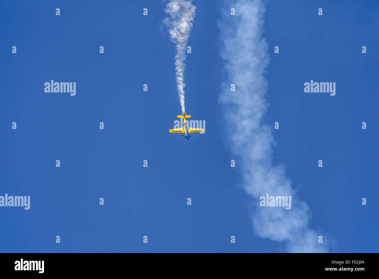 Embry Riddle Aeronautical University's Extra 330 aircraft flown by Matt ...