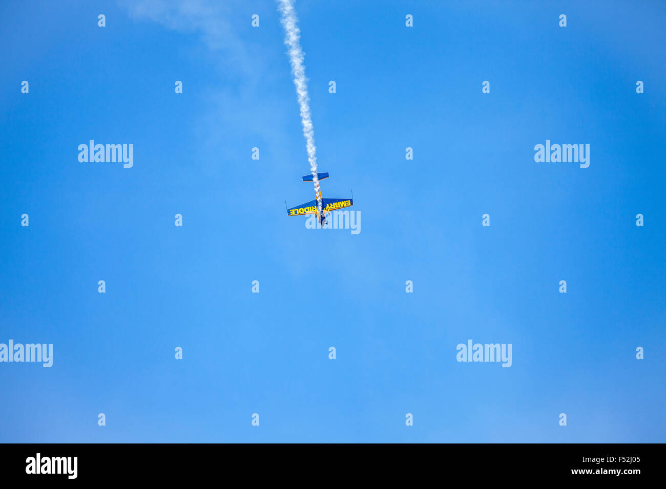 Embry Riddle Aeronautical University's Extra 330 aircraft flown by Matt ...