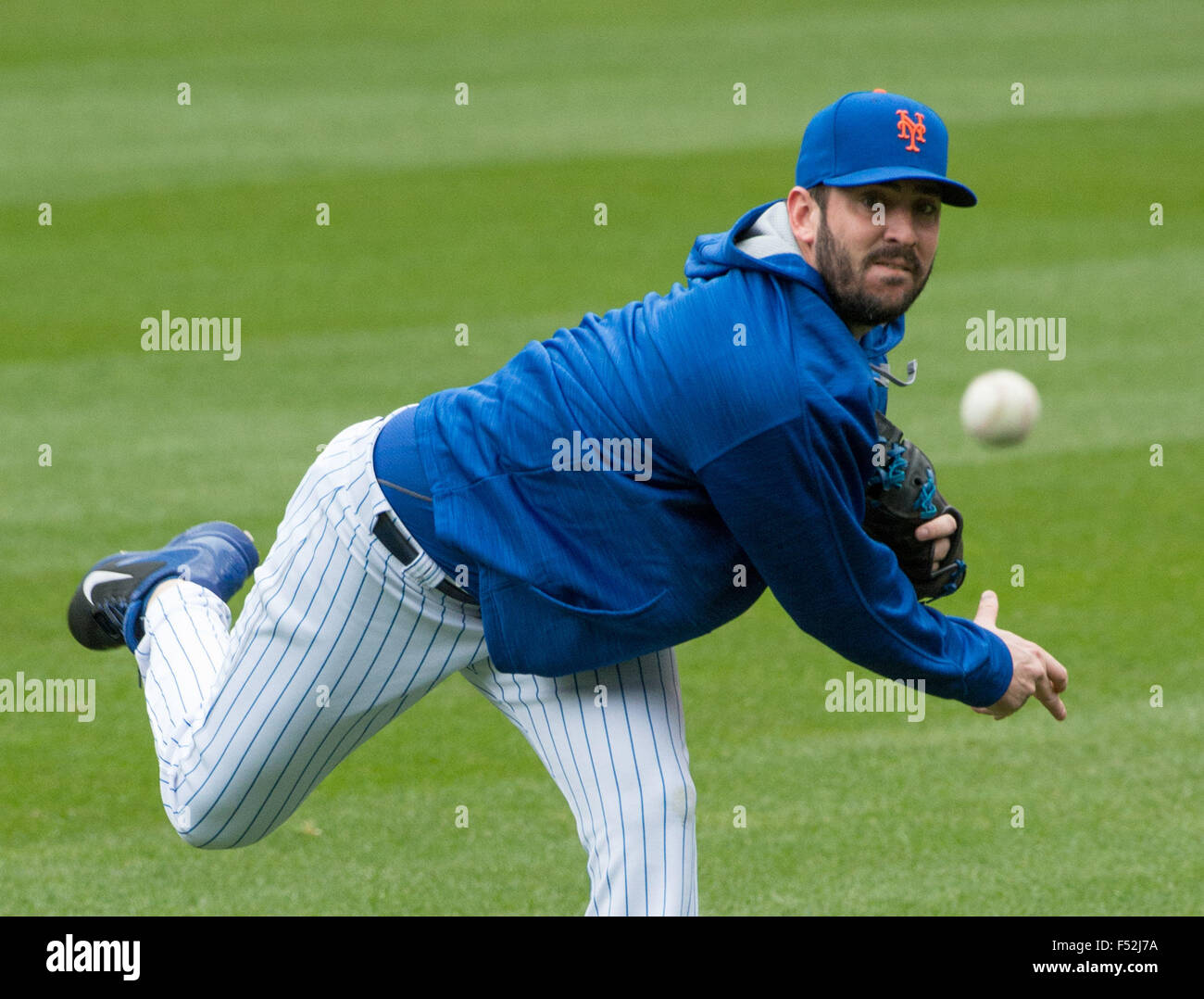 New York, NY, USA. 24th Oct, 2015. Pitcher MATT HARVEY during NY Mets ...